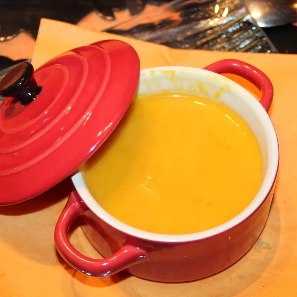 Velouté de carottes au curry - Recette i-Cook'in | Guy Demarle