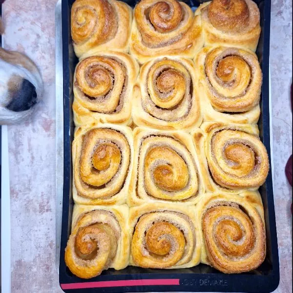 Cinnamon rolls | Guy Demarle