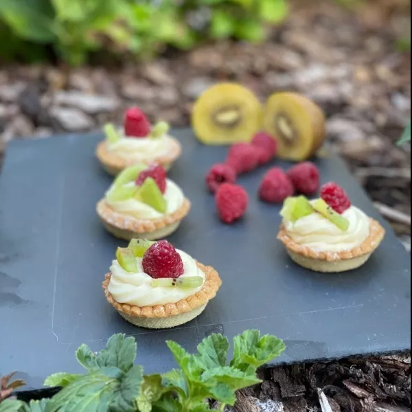 Tartelettes à la crème et aux fruits de saison | Guy Demarle