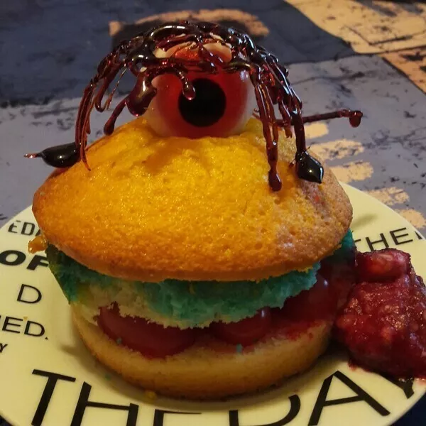 Gâteau terrifiant multicolore d'Halloween | Guy Demarle