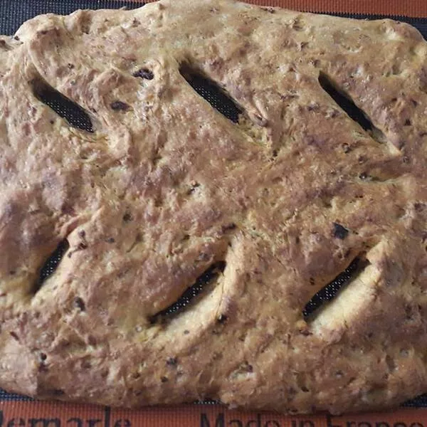 Fougasse olives et lardons - Recette i-Cook'in | Guy Demarle