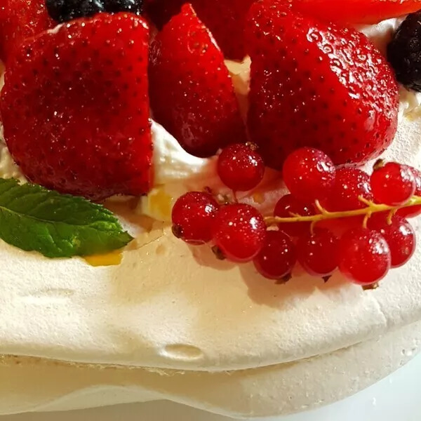 Pavlova aux fruits rouges de Nathencuisine | Guy Demarle
